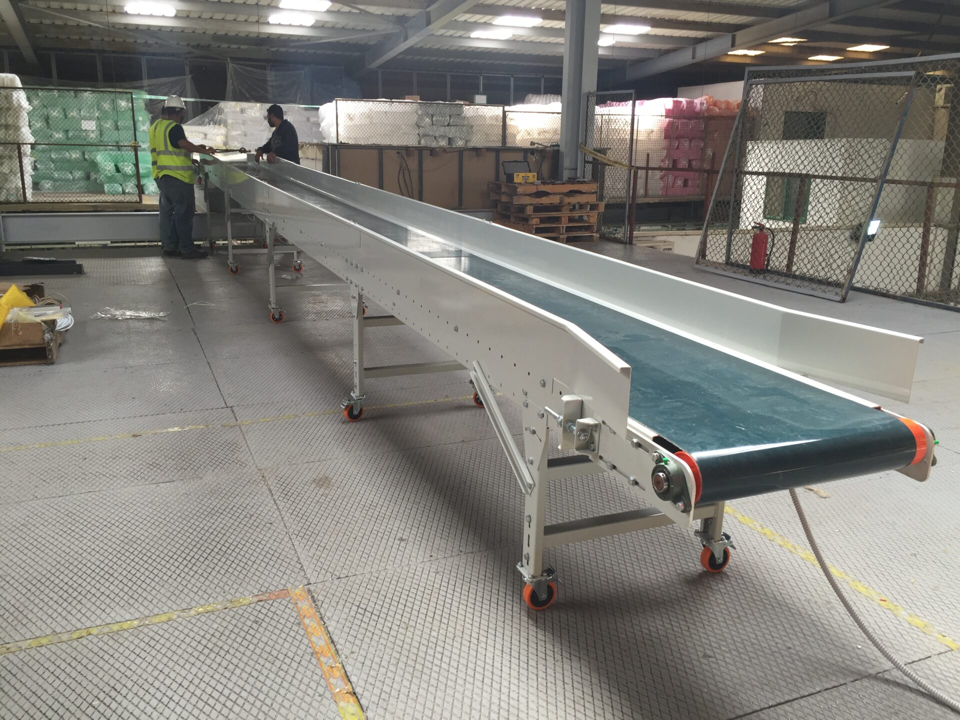 BELT CONVEYORS – EGY ROLL