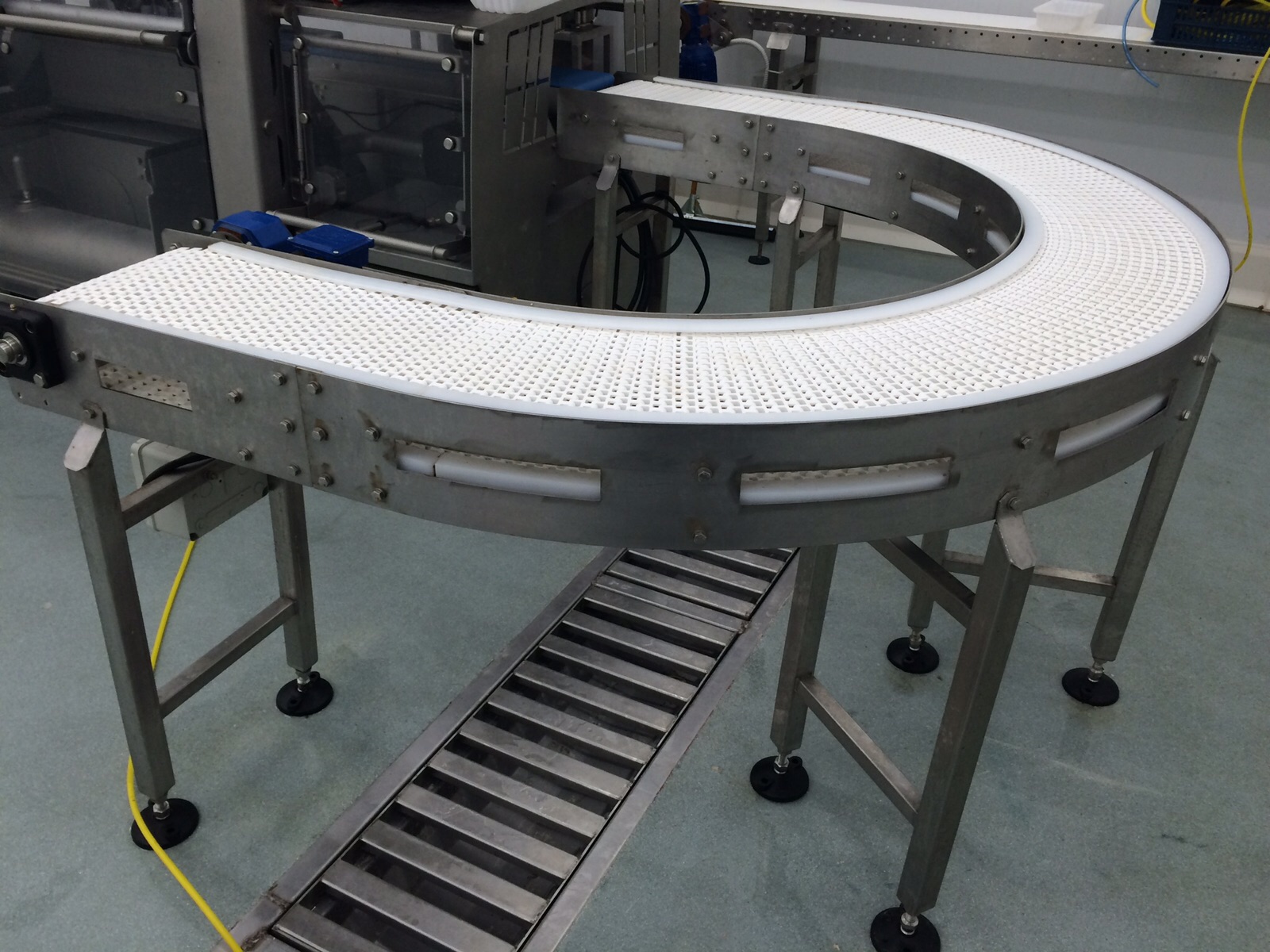 Plastic Modular Belt Conveyors – EGY ROLL